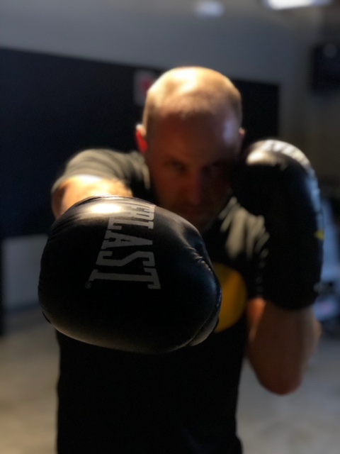 Boxing for fun, fitness & better health check out 10 reasons to add ...